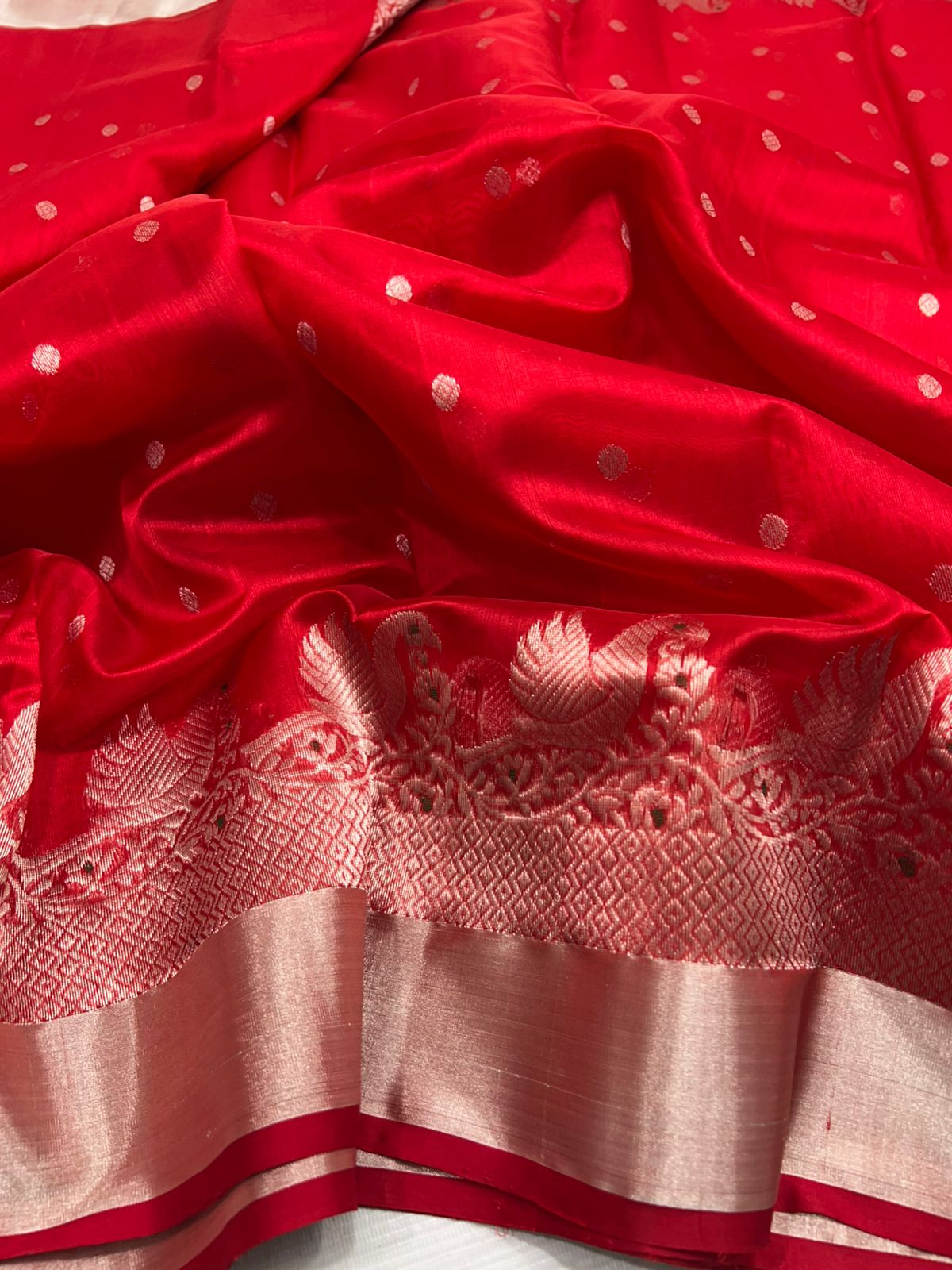 NOOR-E-TARAJ – Handloom trend